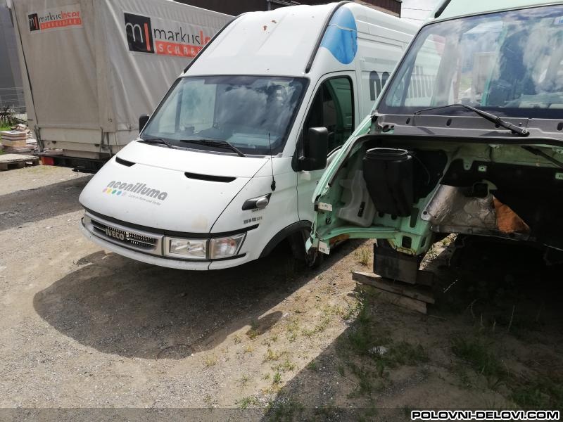 Iveco DAILY Kompletan Auto U Delovima