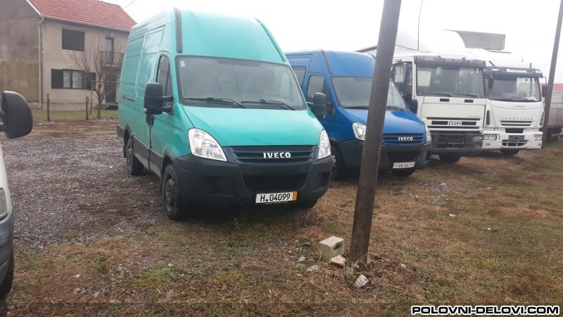 Iveco DEJLI Kompletan Auto U Delovima