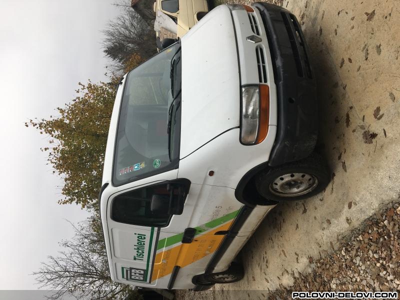 Renault Master Kompletan Auto U Delovima