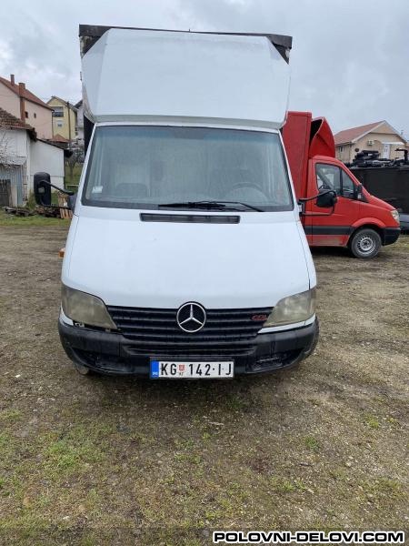 Mercedes Sprinter Kompletan Auto U Delovima