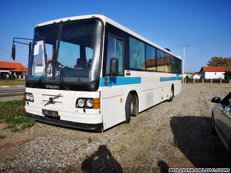 Volvo B10M Kompletan Auto U Delovima