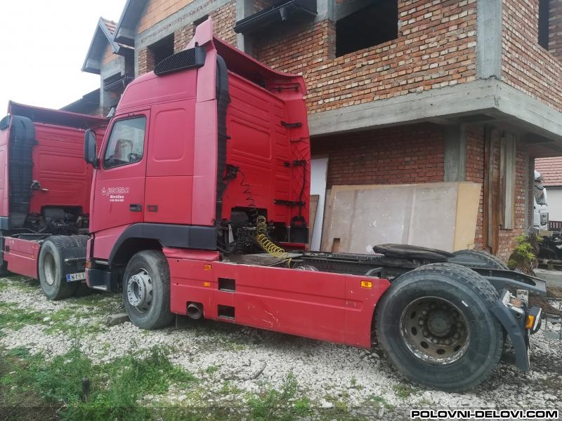 Volvo FH 12 Kompletan Auto U Delovima