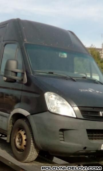 Iveco DAILY Kompletan Auto U Delovima