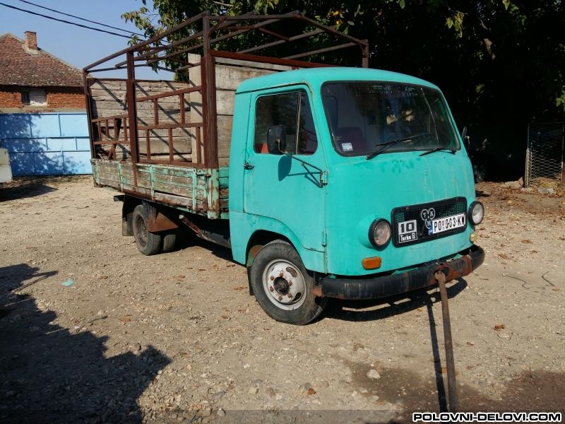 TAM 80 Kompletan Auto U Delovima