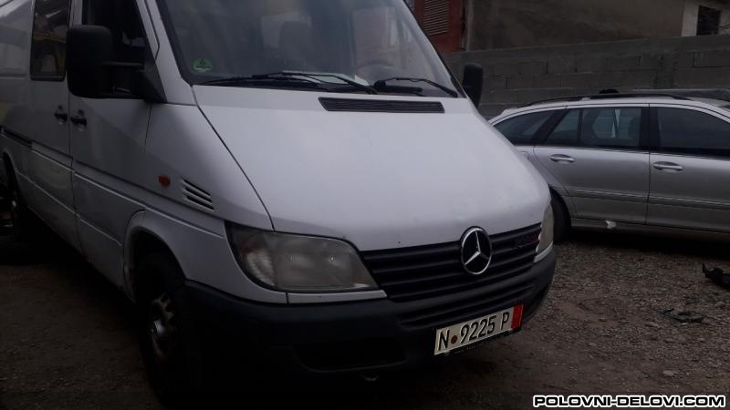 Mercedes W901 Svetla i Signalizacija