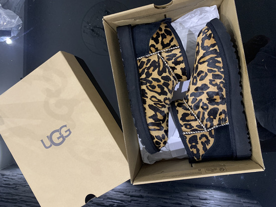 Ugg original cizme nove