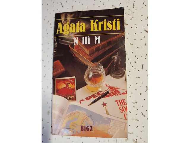 N ili M - Agata Kristi