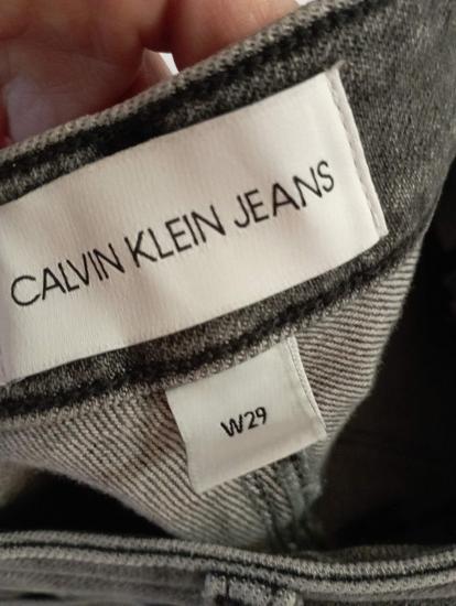 Calvin Klein farmerice M novo
