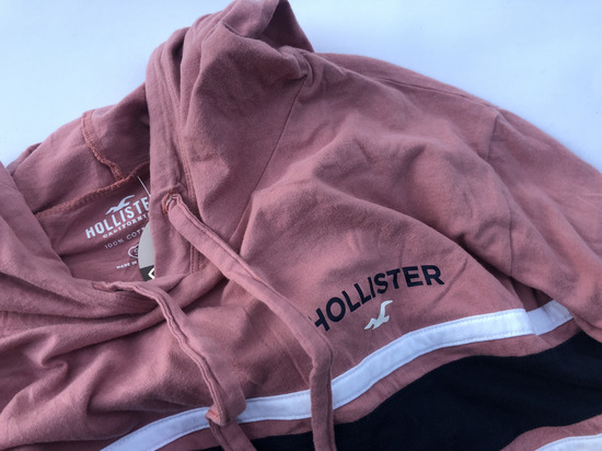 HOLLISTER duks