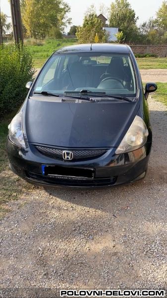 Honda Jazz BZ Kompletan Auto U Delovima