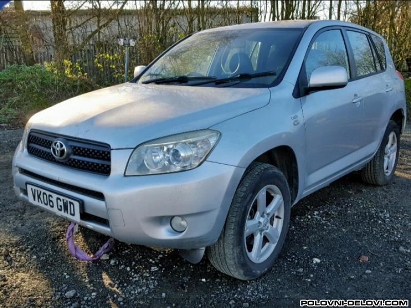 Toyota RAV 4 2.2 D4d Kompletan Auto U Delovima