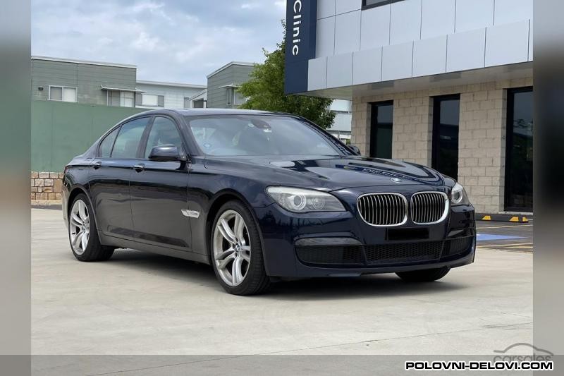 BMW 7 Kompletan Auto U Delovima