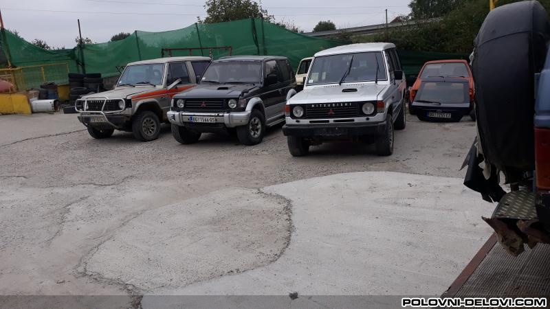 Mitsubishi Pajero 25td Kompletan Auto U Delovima