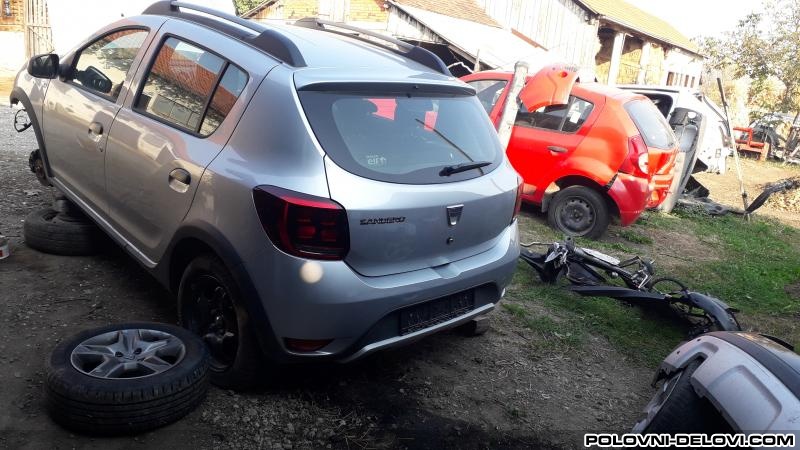 Dacia Sandero Dvojka Kompletan Auto U Delovima