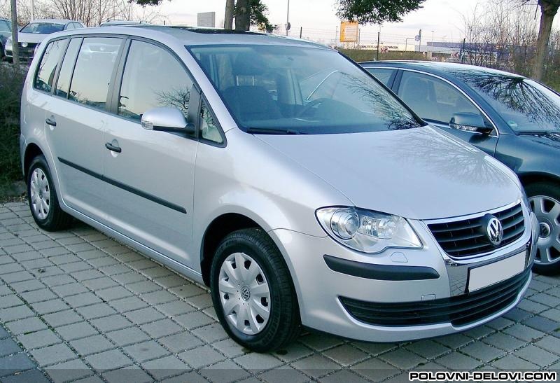 Volkswagen Touran Kompletan Auto U Delovima