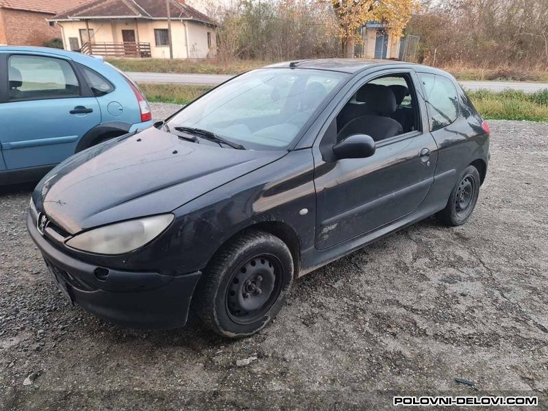 Peugeot 206 Kompletan Auto U Delovima