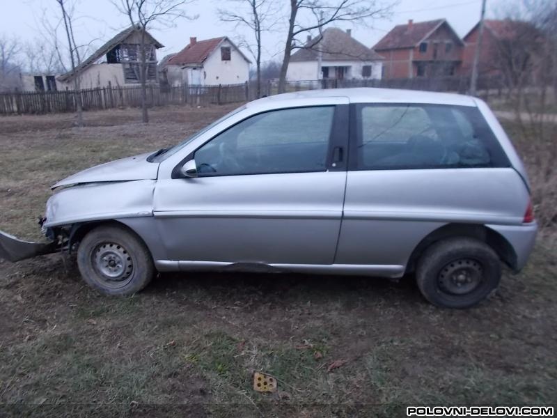 Lancia Ypsilon 1.2 Benzin Kompletan Auto U Delovima