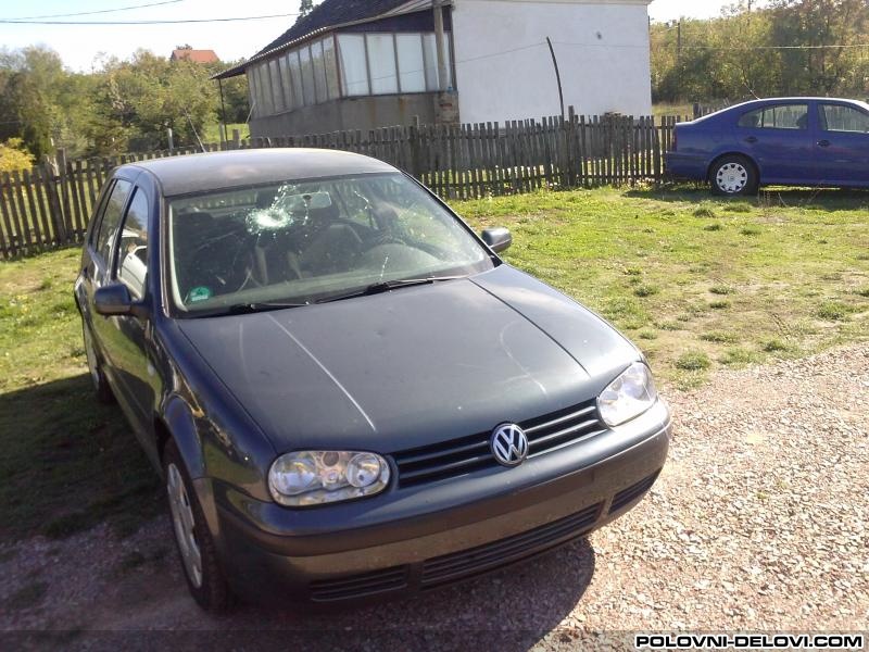 volkswagen golf 4 kompletan auto u delovima