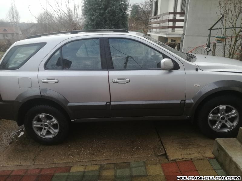 Kia Sorento Kompletan Auto U Delovima