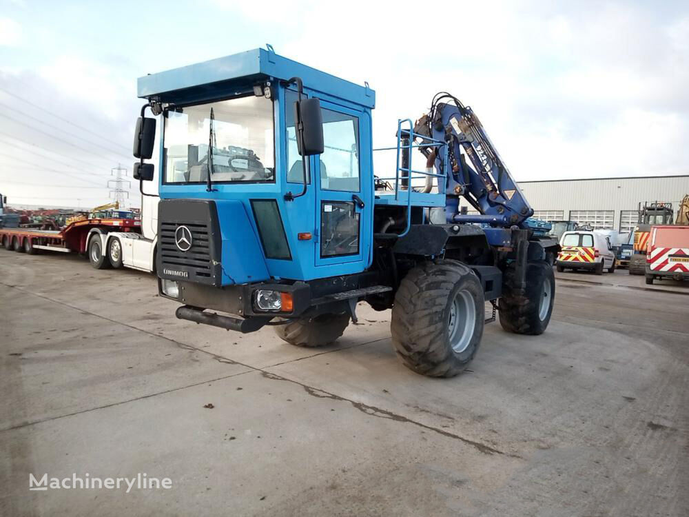 Mercedes-Benz Unimog pokretna dizalica