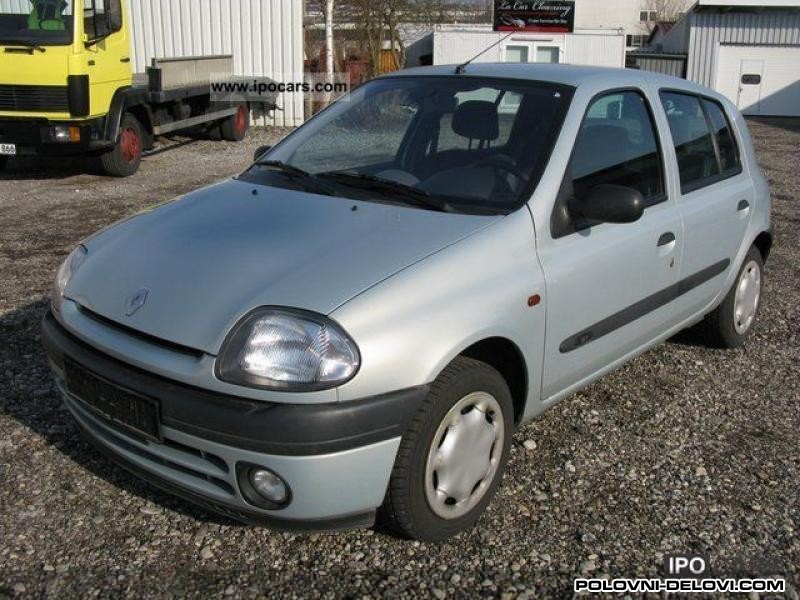 Renault Clio Enterijer