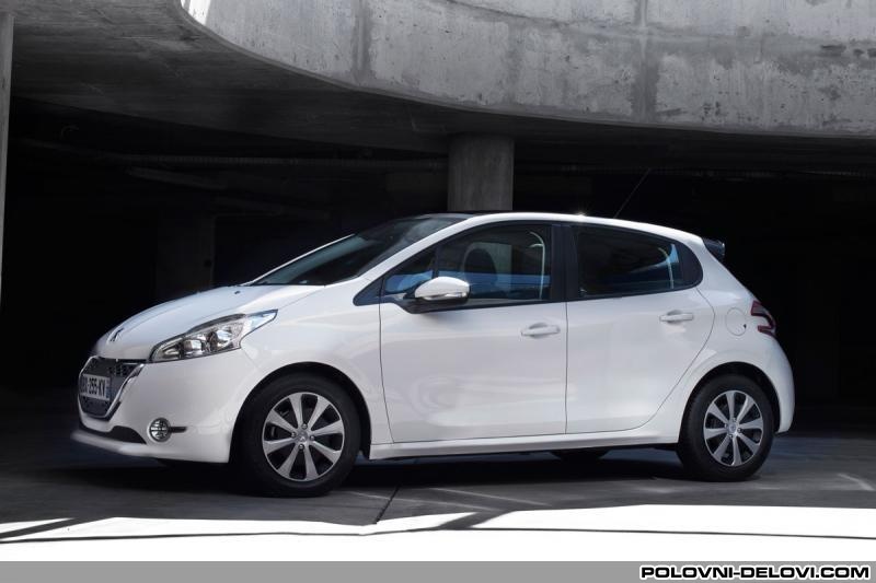 Peugeot 208 BENZ-DISEL-HDI-e-VTI Kompletan Auto U Delovima