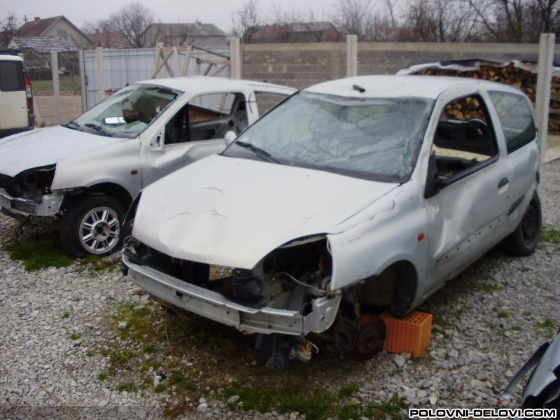 Renault Clio Kompletan Auto U Delovima