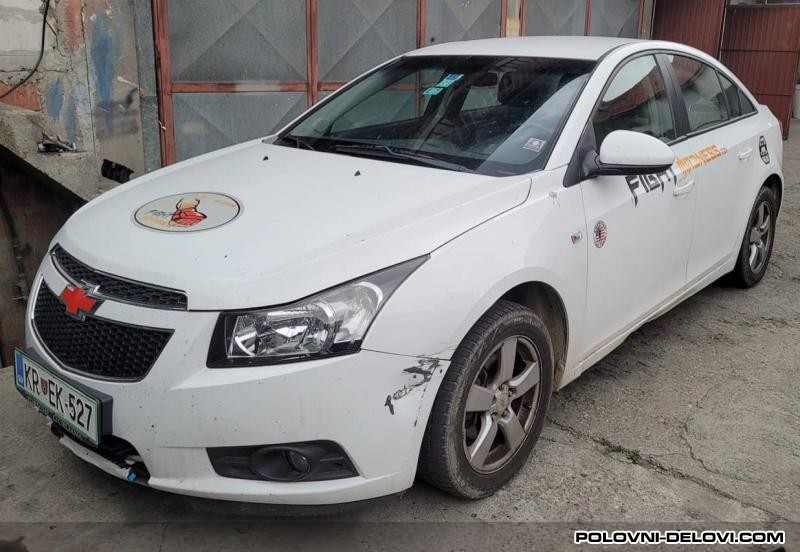Chevrolet Cruze 1.6 Benzin Enterijer