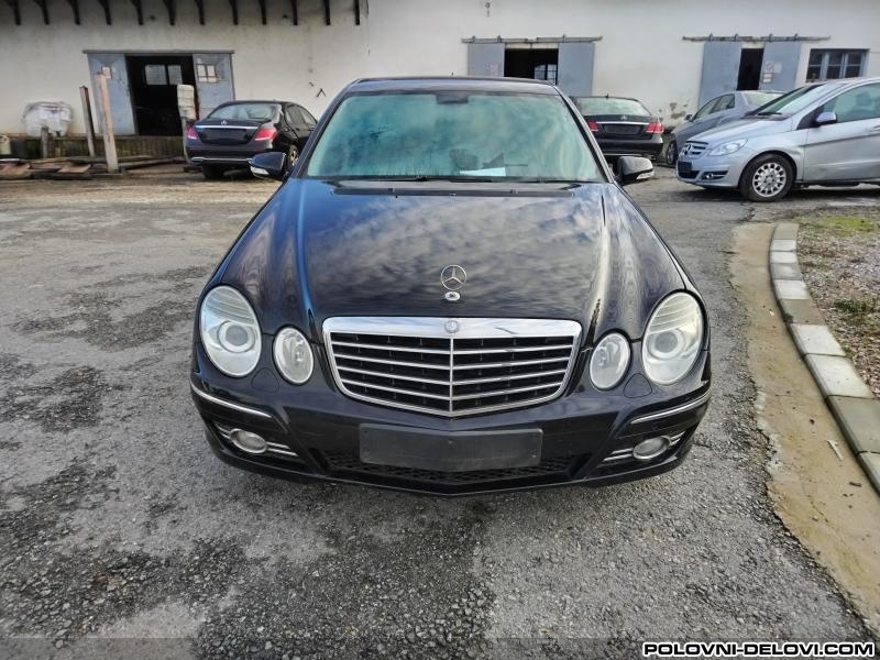 Mercedes E 200 .E220.E240.E270.E320 Kompletan Auto U Delovima