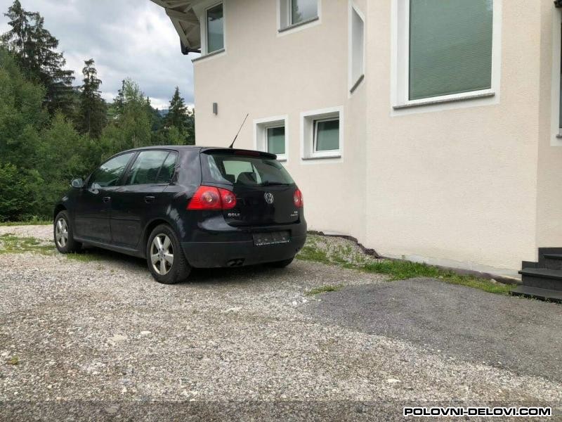 Volkswagen Golf 5 Kompletan Auto U Delovima