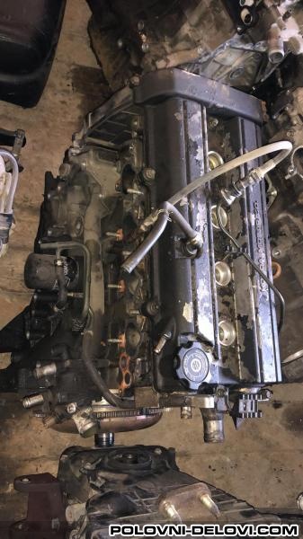 Honda CR-V B Motor I Delovi Motora