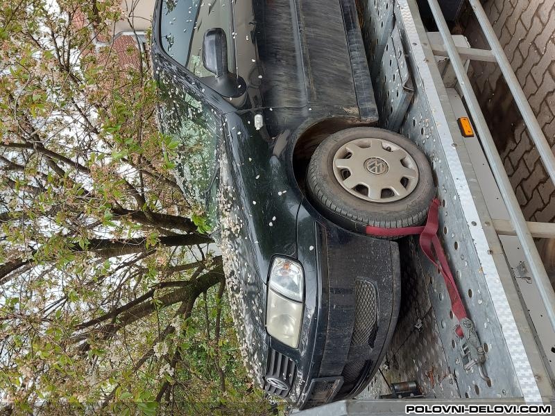 Volkswagen Polo 1.0 Mpi Kompletan Auto U Delovima