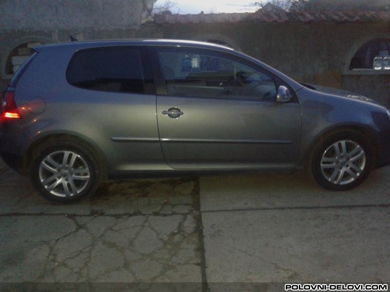 Volkswagen Golf 5 Kompletan Auto U Delovima