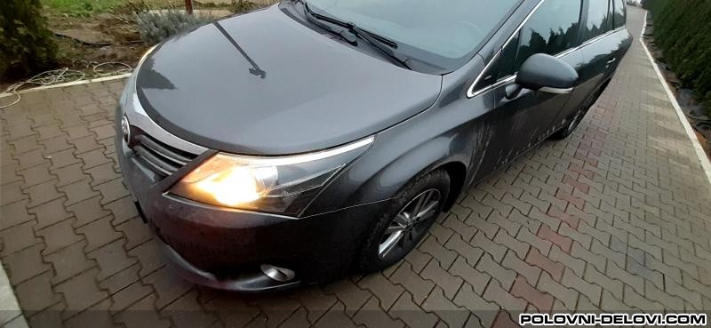 TOYOTA AVENSIS KOMPLETAN AUTO U DELOVIMA