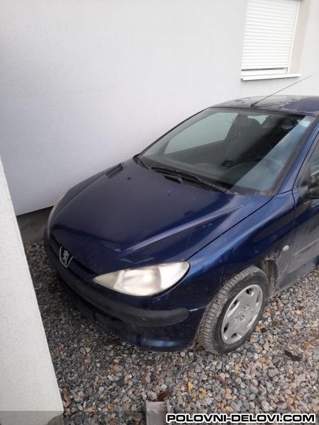 Peugeot 206 Kompletan Auto U Delovima
