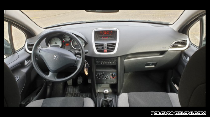 Peugeot 207 Kompletan Auto U Delovima