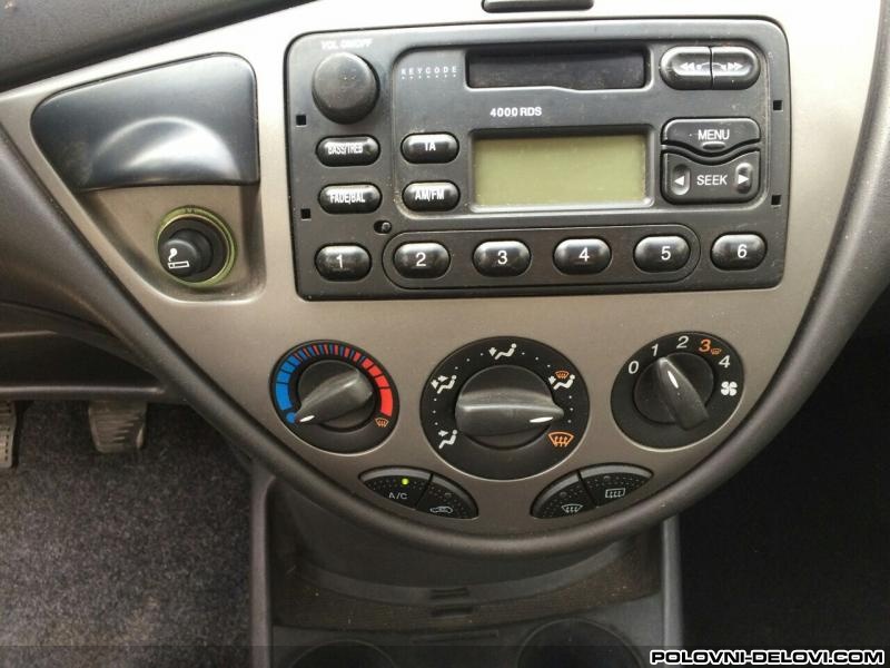 Ford Focus DELOVI Audio