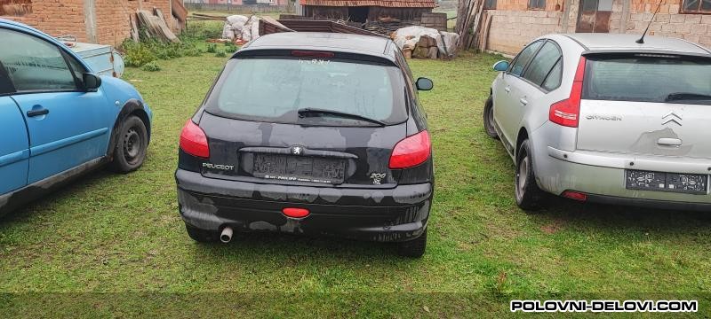 Peugeot 206 Kompletan Auto U Delovima