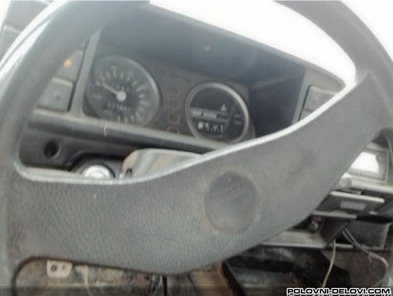 Wartburg 353 Kompletan Auto U Delovima