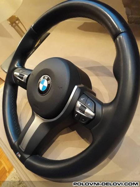 BMW 1 Kompletan Auto U Delovima