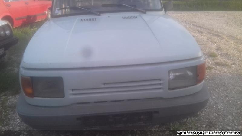Wartburg 353 Kompletan Auto U Delovima