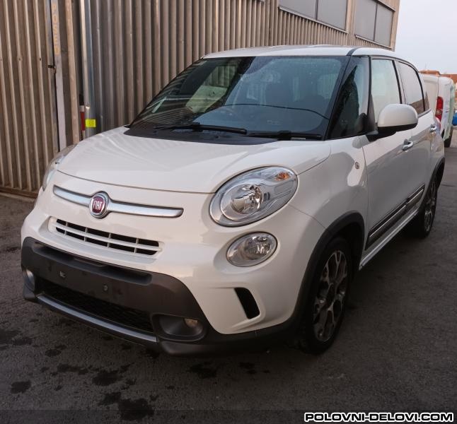 Fiat 500 L Trekking Kompletan Auto U Delovima