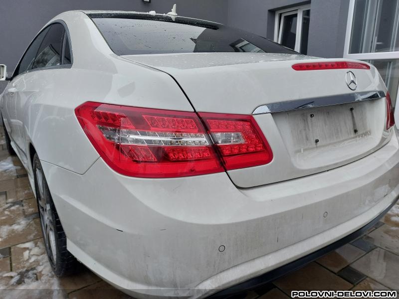 Mercedes E Coupe Stop Svetla Svetla I Signalizacija