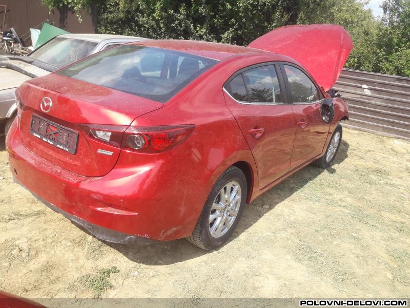 Mazda 3 2.0i Kompletan Auto U Delovima