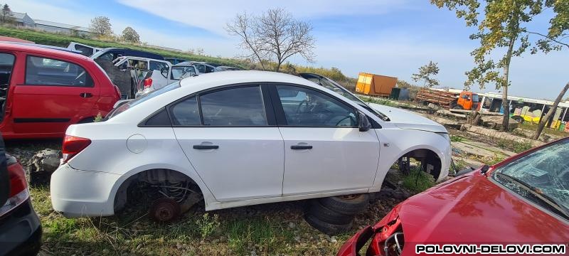 Chevrolet Cruze Komplet Za Delove BG Trap I Vesanje