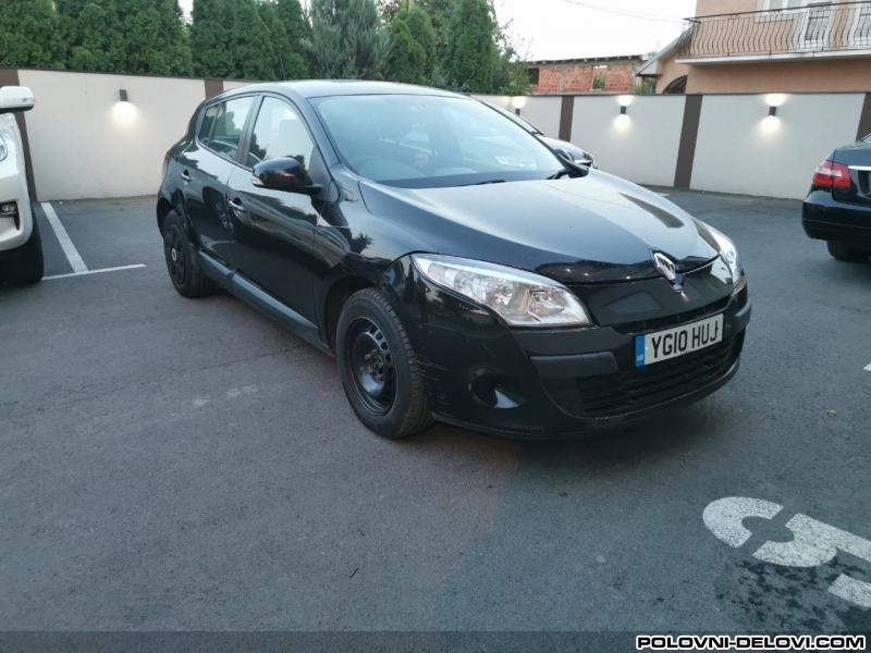 Renault Megane Desno Krilo Crna Boj Karoserija