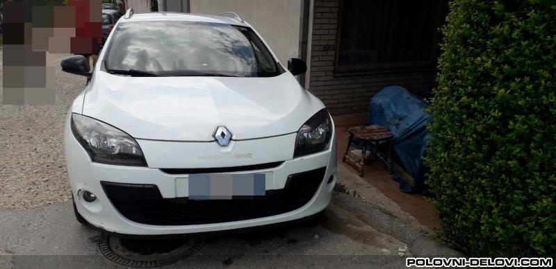 Renault Megane Hauba Bela Boja Karoserija