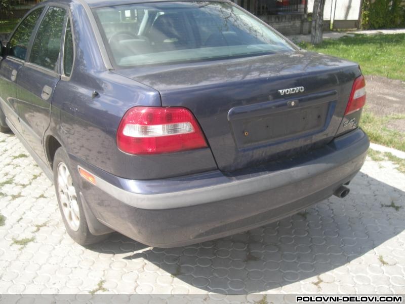 Volvo S40 Kompletan Auto U Delovima