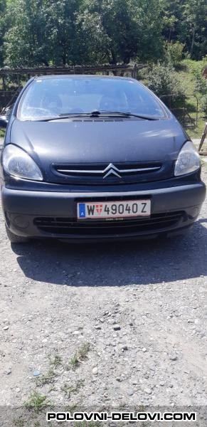 Citroen Xsara Picasso 1.8 B Kompletan Auto U Delovima