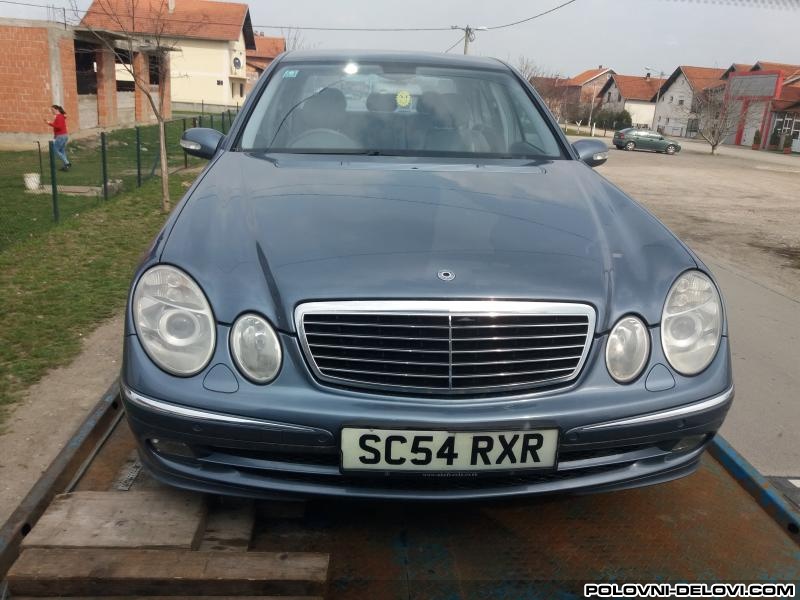 Mercedes E 200 MERCEDES DELOVI W211 Kompletan Auto U Delovima